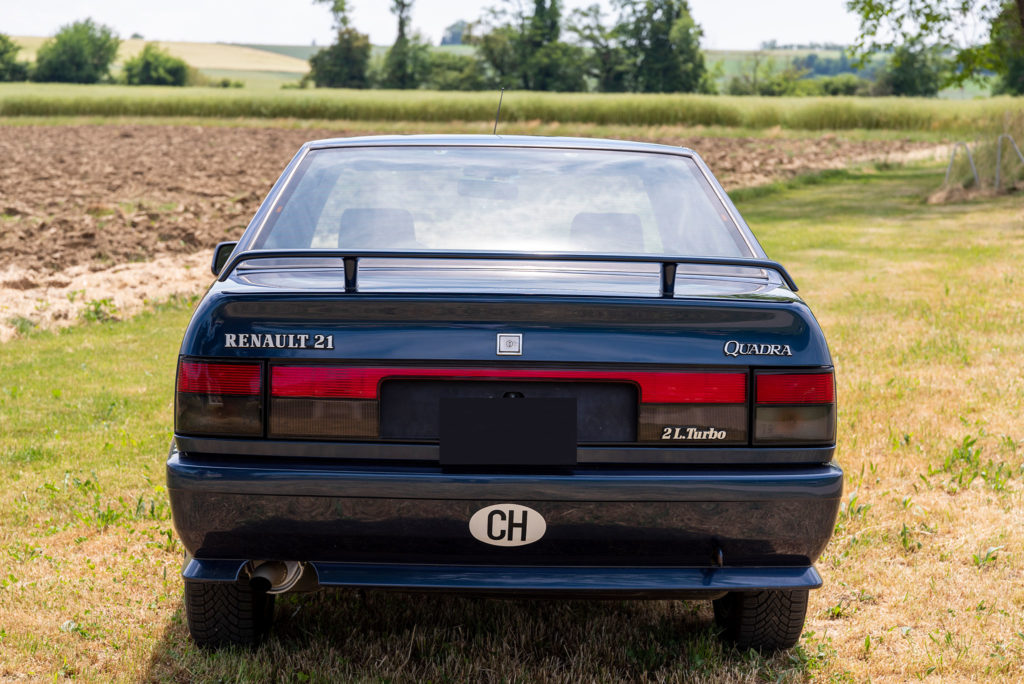 R21 Turbo | Look et performances à la hauteur